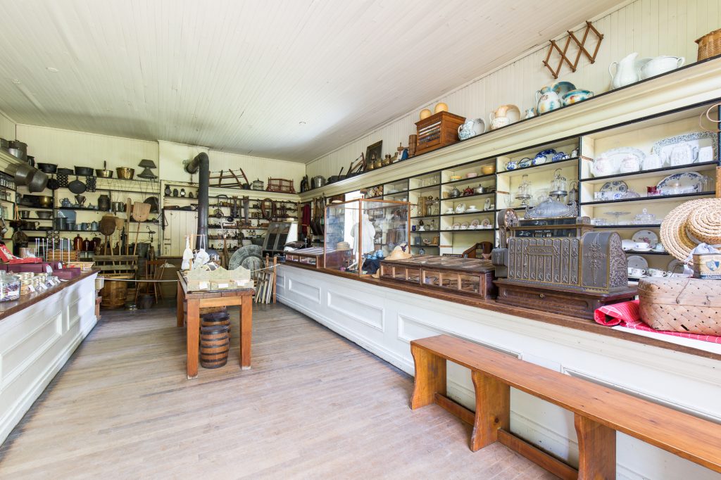 Menie General Store - Lang Pioneer Village Lang Pioneer Village